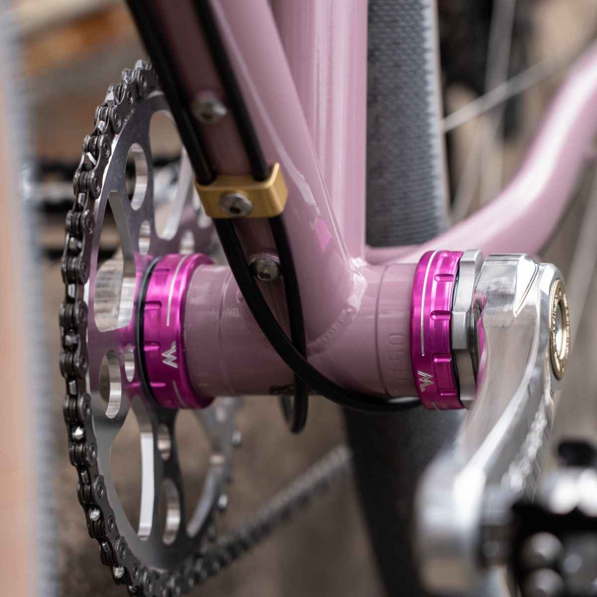 *WHITE INDUSTRIES* BSA Bottom Brackets (gold) - BLUE LUG GLOBAL ONLINE ...
